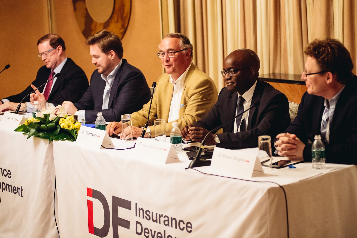 Insurance Development Forum begins work in Singapore